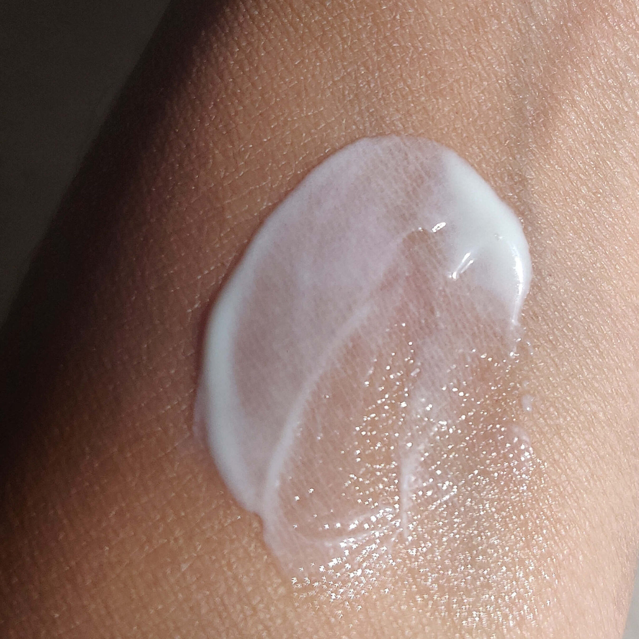 Plum Niacinamide Sunscreen Review - Skincare Villa